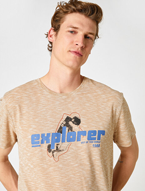 Koton Erkek Astronot Baskılı Tişört