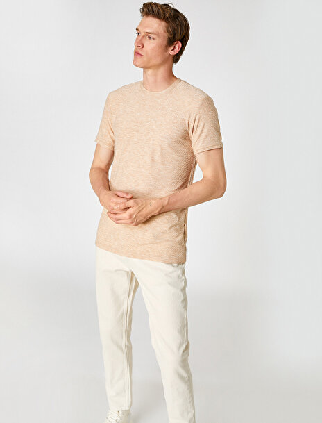 Koton Erkek Slim Fit Jakarlı Tişört