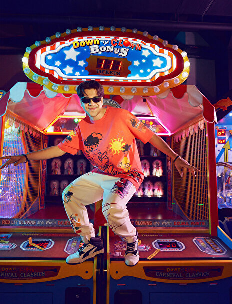 Koton Erkek Oversize Karalama Baskılı Tişört