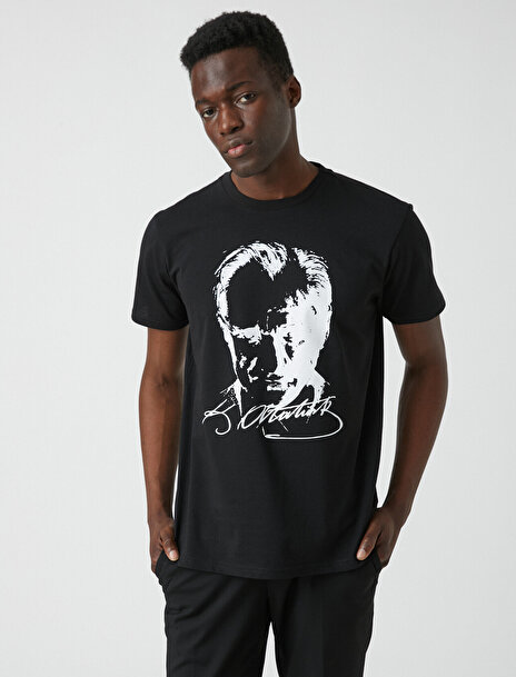 Koton Erkek Atatürk Baskılı Tişört