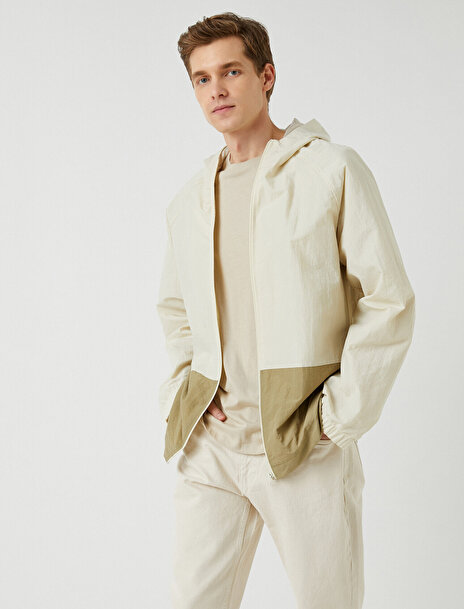 Koton Erkek Renk Bloklu Kapşonlu Mont