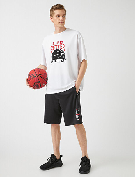 Koton Erkek Diz Üstü Cepli Baskılı Şort