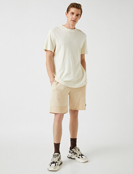 Koton Erkek Yamalı Şort