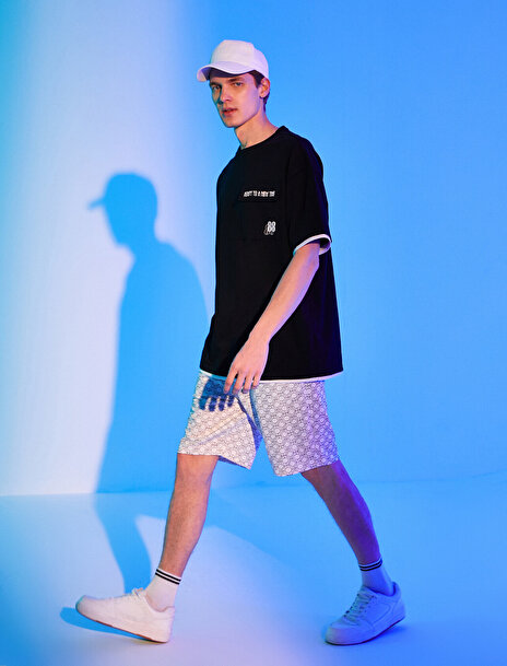 Koton Erkek Geometrik Desenli Şort