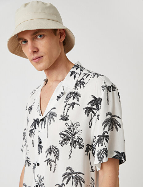 Koton Erkek Palmiye Desenli Kısa Kollu Gömlek