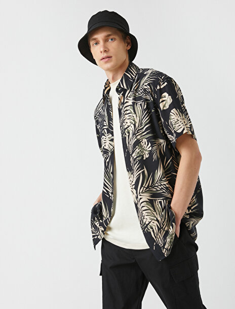 Koton Erkek Yaprak Desenli Kısa Kollu Gömlek Koton Erkek Yaprak Desenli Kısa Kollu Gömlek