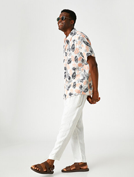 Koton Erkek Yaprak Desenli Kısa Kollu Gömlek Koton Erkek Yaprak Desenli Kısa Kollu Gömlek