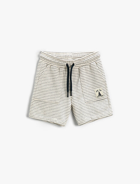Koton Erkek Çocuk Çizgili Şort Beli Bağcıklı Cepli Diz Üstü Pamuklu