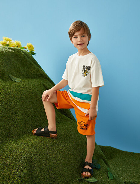 Koton Erkek Çocuk Baskılı Şort Beli Bağlamalı Lastikli Koton Erkek Çocuk Baskılı Şort Beli Bağlamalı Lastikli