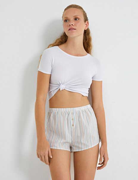 Koton Kadın Düğmeli Şort Beli Lastikli