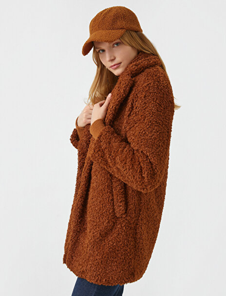 Koton Kadın Katlı Yaka Pelüş Kaban