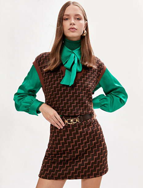 Koton Kadın Zikzak Desenli Yüksek Bel Mini Etek