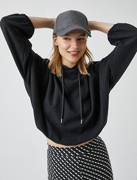 Koton Kadın Kapüşonlu Beli Lastikli Sweatshirt Koton Kadın Kapüşonlu Beli Lastikli Sweatshirt