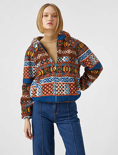 Koton Kadın Peluş Kapüşonlu Fermuarlı Desenli Mont