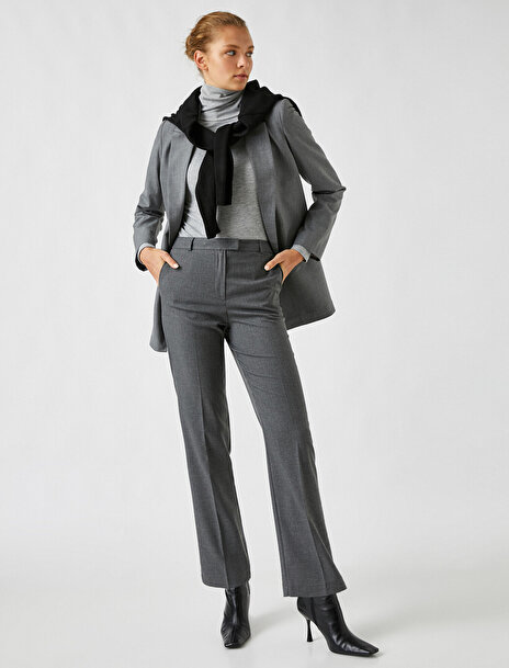 Koton Kadın Cepli Düğmeli Geniş Paça Kumaş Pantolon