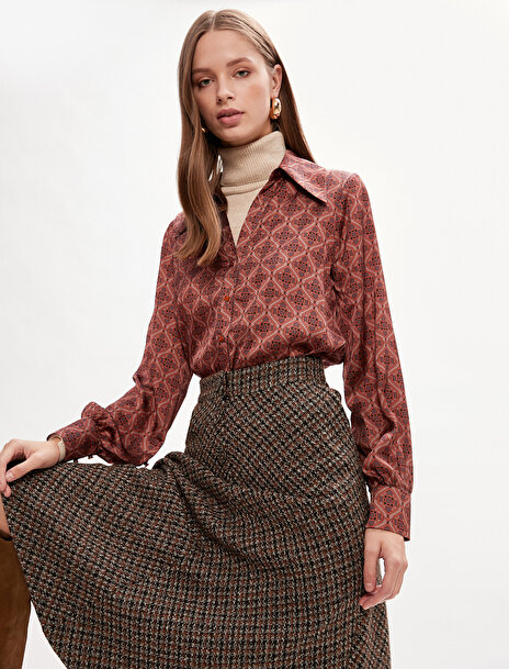 Koton Kadın Etnik Desenli Klasik Yaka Saten Gömlek Koton Kadın Etnik Desenli Klasik Yaka Saten Gömlek