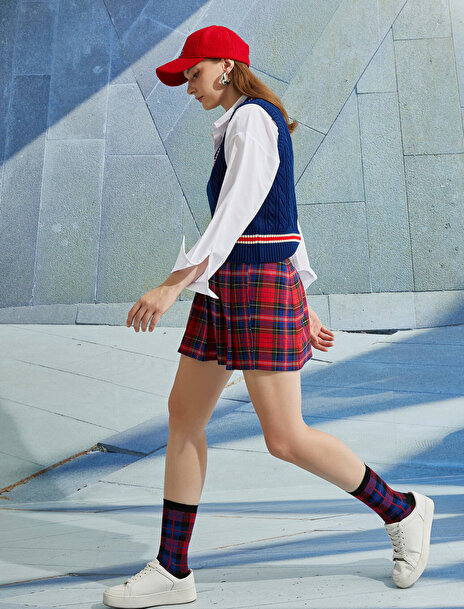 Koton Kadın Ekoseli Pileli Mini Kolej Etek Koton Kadın Ekoseli Pileli Mini Kolej Etek