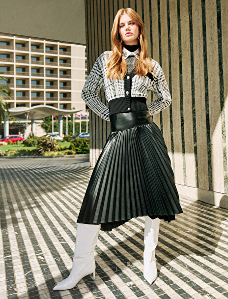 Koton Kadın Deri Görünümlü Pileli Midi Etek