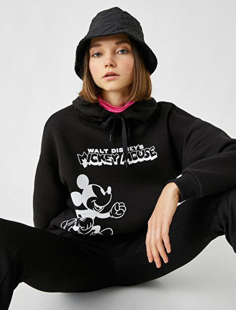 Koton Ole Genç Kız Disney Mickey Mouse Lisanslı Kapüşonlu Baskılı Sweatshirt Koton Ole Genç Kız Disney Mickey Mouse Lisanslı Kapüşonlu Baskılı Sweatshirt