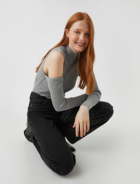 Koton Ole Genç Kız Omuz Dekolteli Uzun Kollu Kazak Koton Ole Genç Kız Omuz Dekolteli Uzun Kollu Kazak