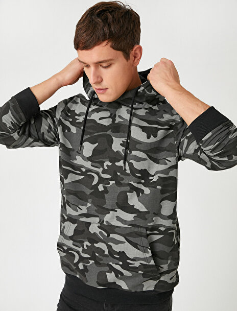 Koton Erkek Kamuflaj Desenli Kapüşonlu Sweatshirt Koton Erkek Kamuflaj Desenli Kapüşonlu Sweatshirt
