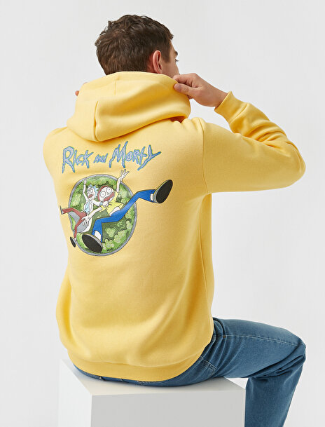 Koton Erkek Rick and Morty Kapşonlu Sweatshirt Lisanslı Baskılı Koton Erkek Rick and Morty Kapşonlu Sweatshirt Lisanslı Baskılı