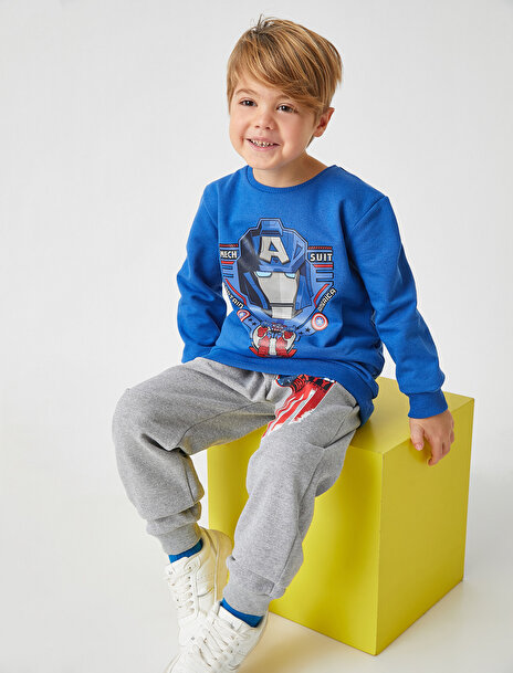Koton Erkek Çocuk Captain America Lisanslı Baskılı Sweatshirt Bisiklet Yaka Koton Erkek Çocuk Captain America Lisanslı Baskılı Sweatshirt Bisiklet Yaka