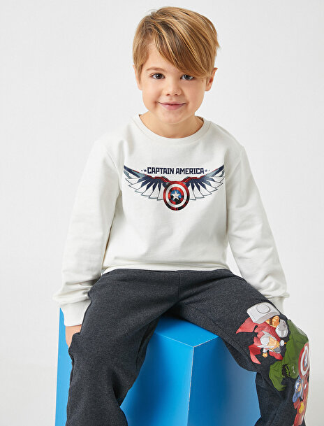 Koton Erkek Çocuk Captain America Lisanslı Baskılı Sweatshirt Pamuklu Uzun Kollu Koton Erkek Çocuk Captain America Lisanslı Baskılı Sweatshirt Pamuklu Uzun Kollu