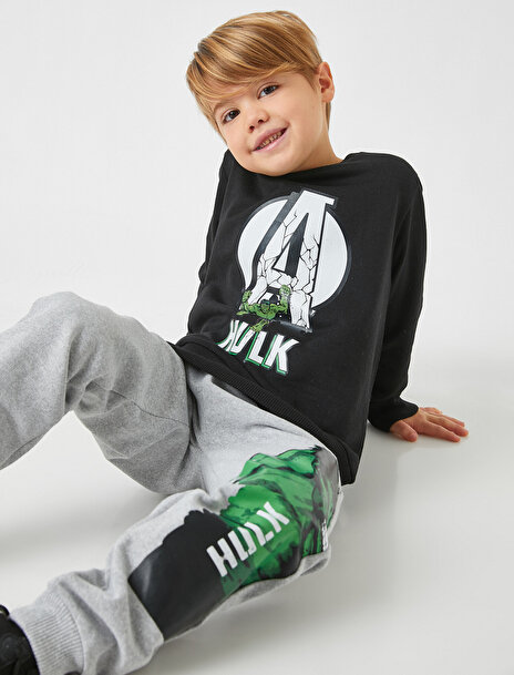 Koton Erkek Çocuk Hulk Lisanslı Baskılı Sweatshirt Uzun Kollu