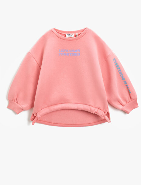Koton Kız Çocuk Slogan Baskılı Oversize Sweatshirt Beli Bağlama Detaylı Koton Kız Çocuk Slogan Baskılı Oversize Sweatshirt Beli Bağlama Detaylı