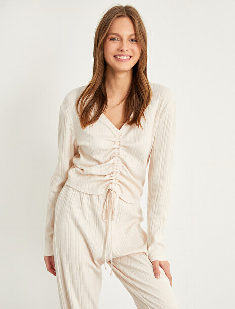 Koton Kadın Büzgülü V Yaka Pijama Üstü