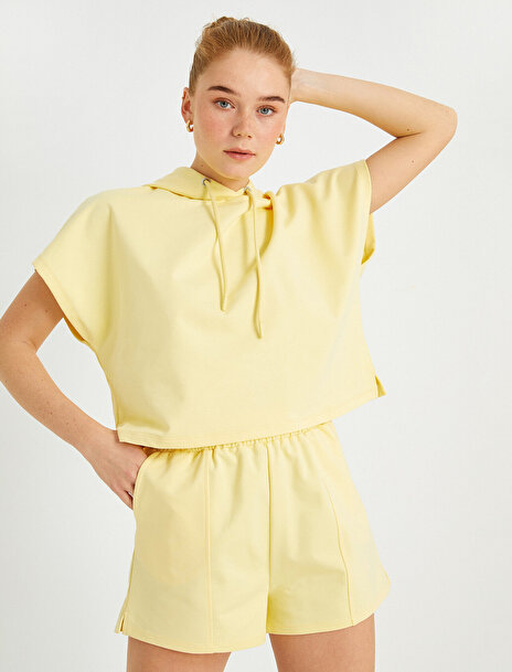 Koton Kadın Cepli Mini Şort Beli Lastikli