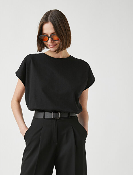 Koton Kadın Bisiklet Yaka Kısa Kollu Basic Tişört Koton Kadın Bisiklet Yaka Kısa Kollu Basic Tişört