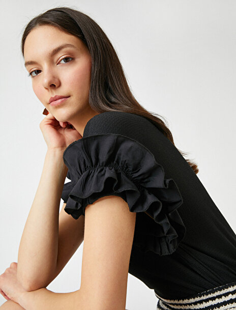 Koton Kadın Kısa Kollu Fırfırlı Tişört