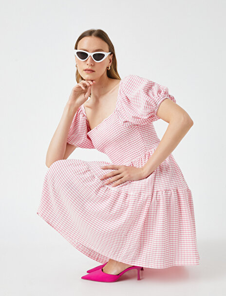 Koton Kadın Mini Elbise Kısa Balon Kollu U Yaka Gipe Detaylı Koton Kadın Mini Elbise Kısa Balon Kollu U Yaka Gipe Detaylı