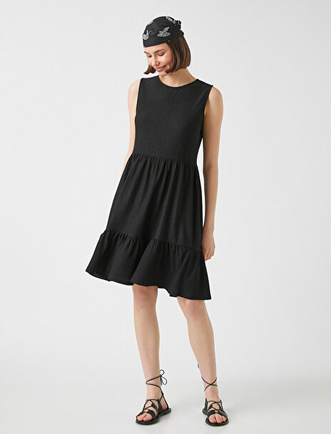 Koton Kadın Halter Yaka Midi Pileli Günlük Elbise Koton Kadın Halter Yaka Midi Pileli Günlük Elbise