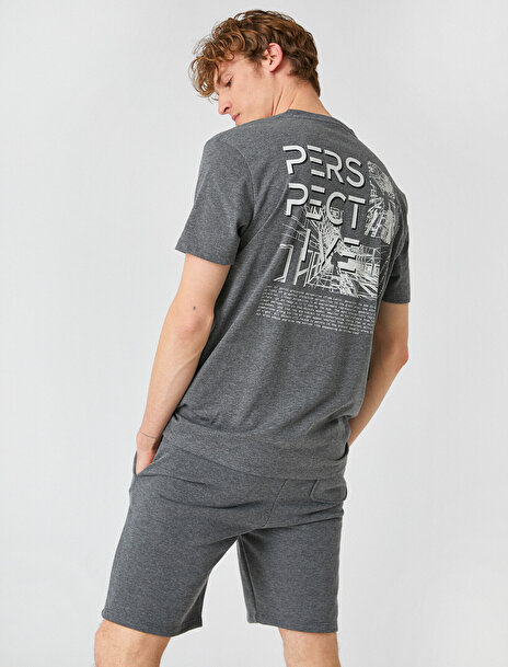 Koton Erkek Standart Fit Arkası Baskılı Tişört