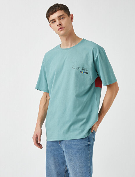 Koton Erkek Oversize Arkası Baskılı Tişört