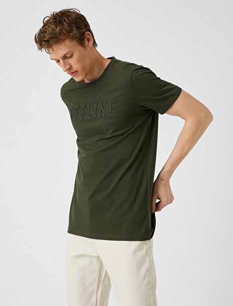 Koton Erkek Slim Fit Kabartma Baskılı Tişört