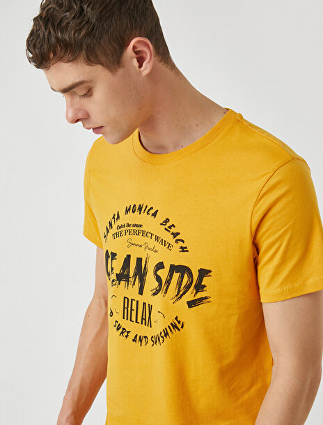 Koton Erkek Baskılı Slim Fit Tişört