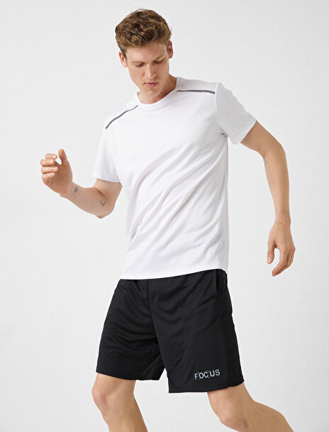 Koton Erkek Spor Tişört Çizgi Baskılı