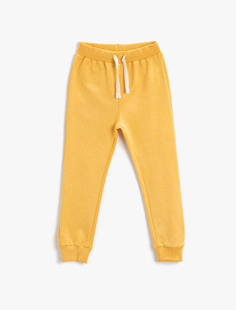 Koton Erkek Çocuk Basic Jogger Eşofman Altı Beli Bağlamalı Koton Erkek Çocuk Basic Jogger Eşofman Altı Beli Bağlamalı