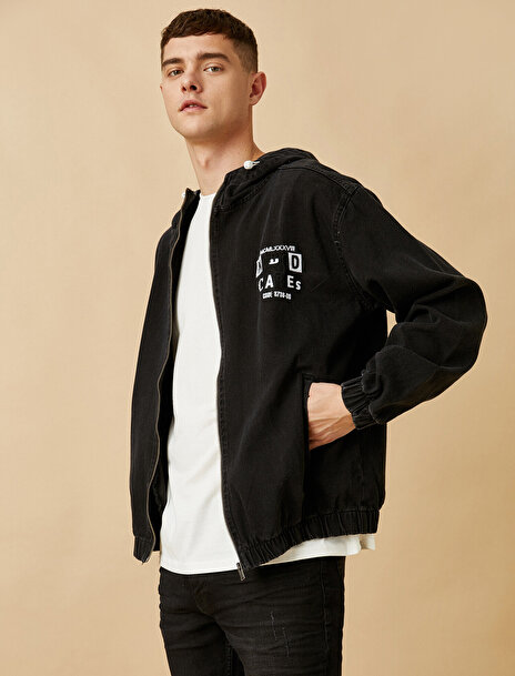 Koton Erkek Kapşonlu Kot Ceket Baskılı