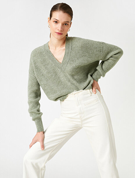 Koton Kadın Crop Kazak V Yaka Uzun Kollu