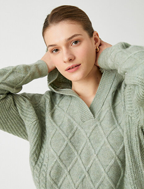 Koton Kadın Kapüşonlu Kazak Örgü Detaylı