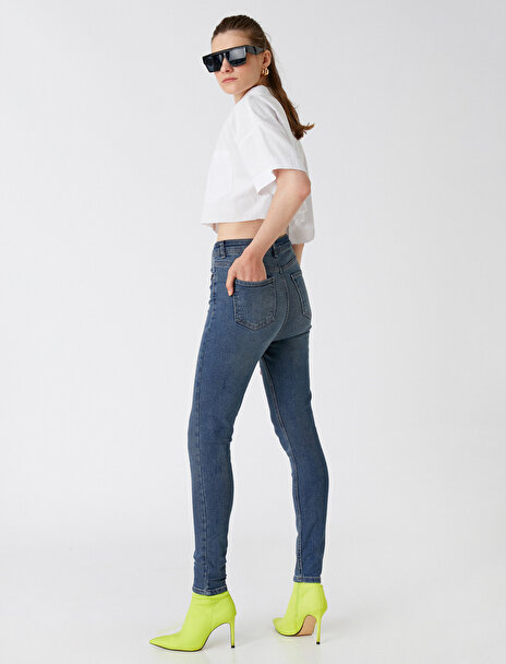 Koton Kadın Dar Kesim Ekstra Yüksek Bel Kot Pantolon - Taylor Jean Koton Kadın Dar Kesim Ekstra Yüksek Bel Kot Pantolon - Taylor Jean