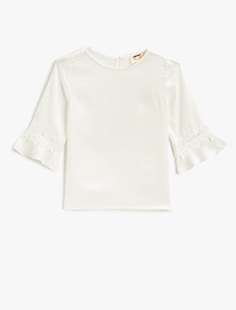 Koton Kız Çocuk Kısa Kollu Fırfırlı Bluz Dantel Detaylı Bisiklet Yaka