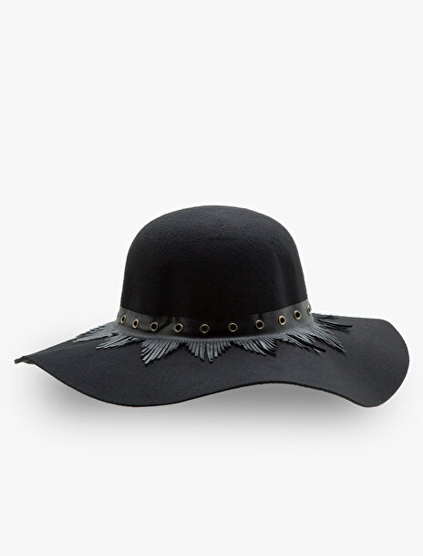 Koton Kadın Metal Detaylı Şapka