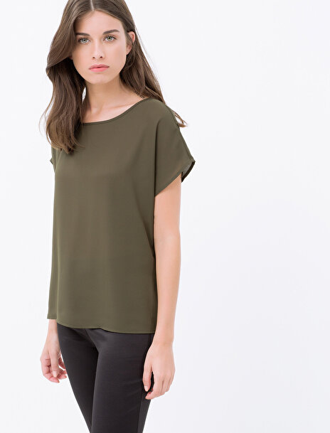 Koton Kadın Oyuk Yaka Bluz