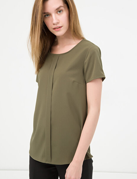 Koton Kadın Oyuk Yaka Bluz